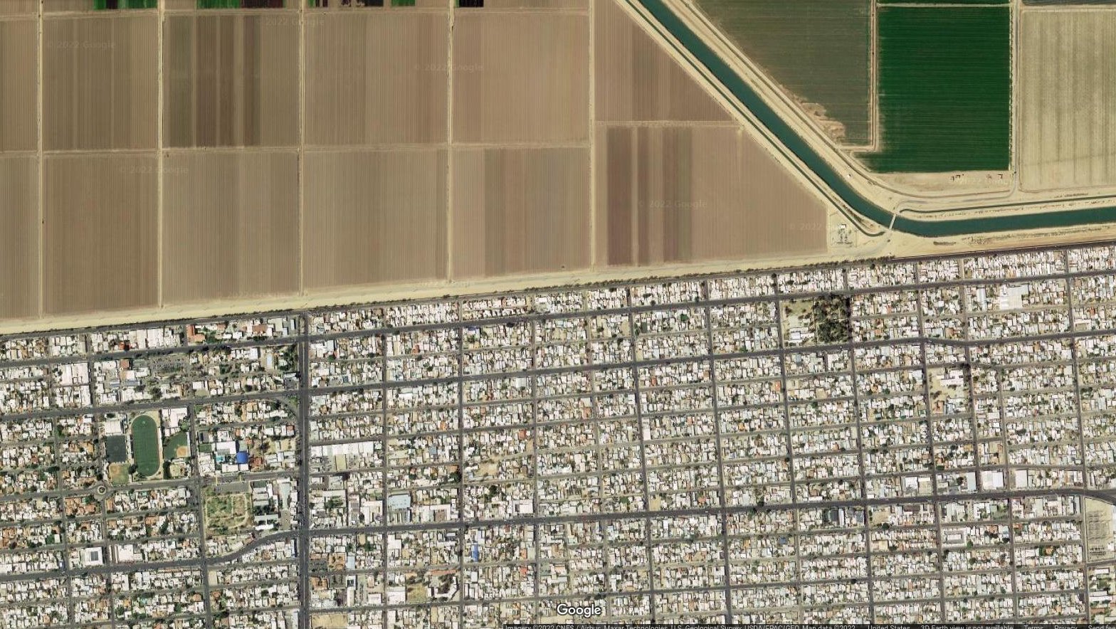 The border between Calexico and Mexicali. - Plotting The Curiosity Vector